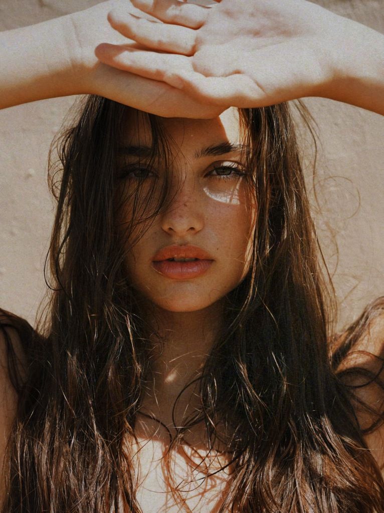 Shana – Deva Models