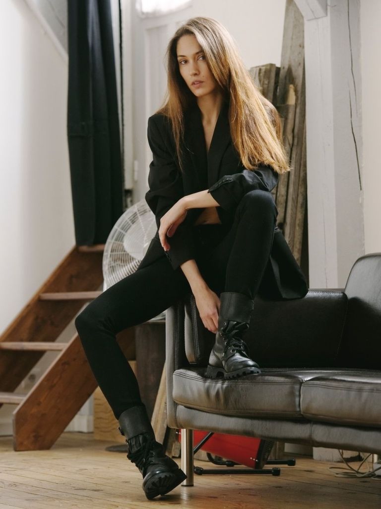 Eva B – Deva Models